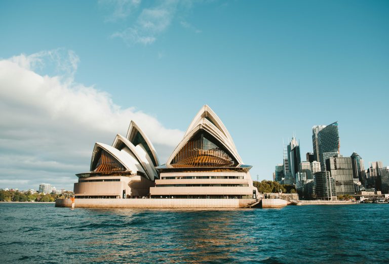Buildings that inspire us: Sydney Opera House - Blakstad