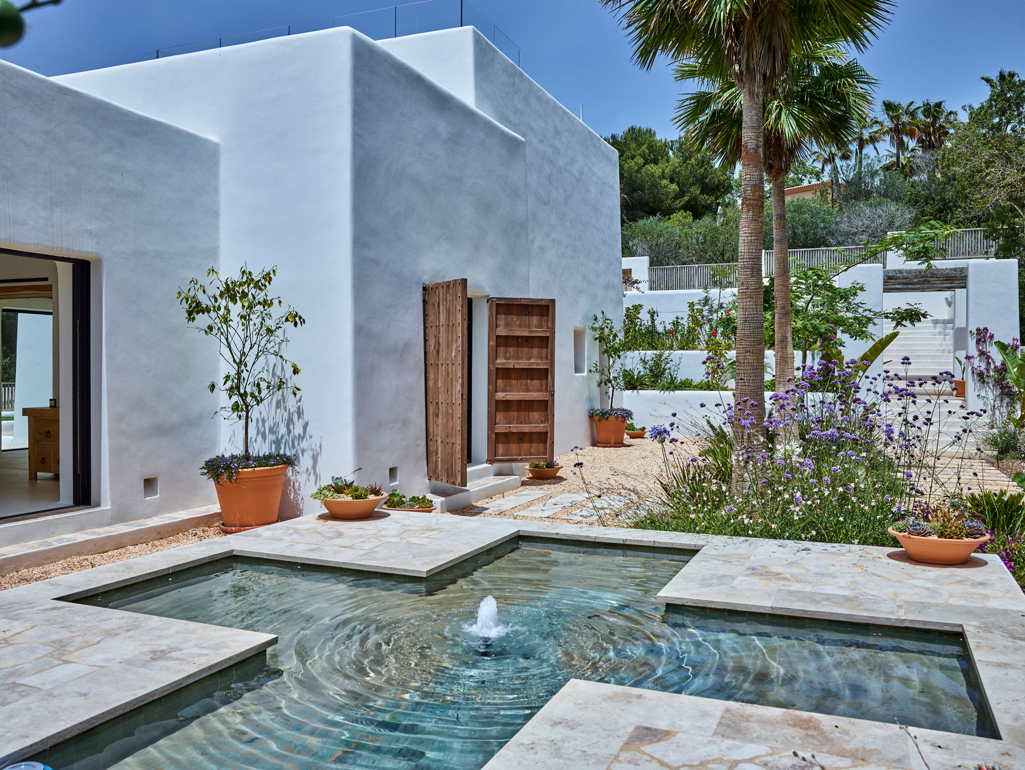 Discover Blakstad - Blakstad